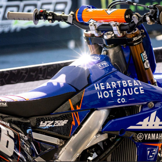 SOLITAIRE YAMAHA TEAM KIT- 2023 – Throttle Syndicate